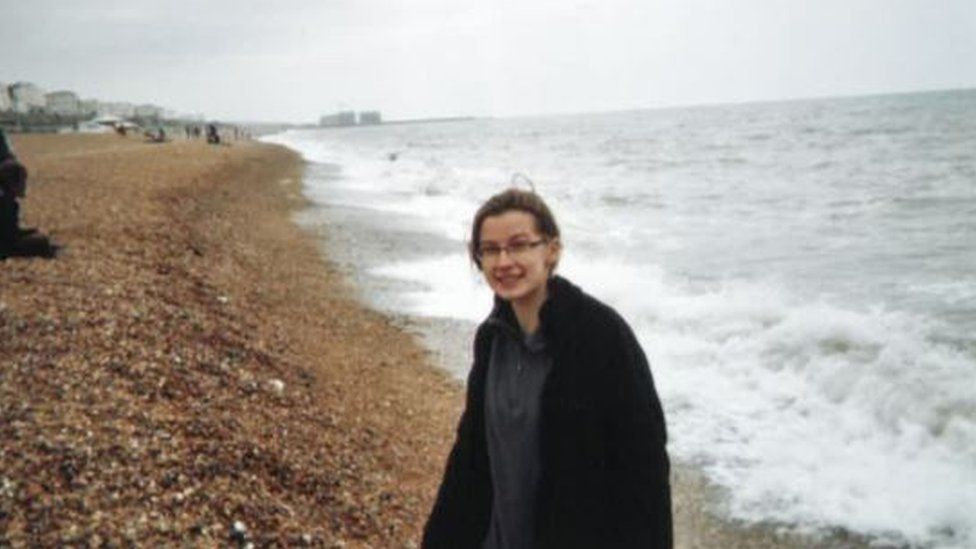 Bethany Fields stabbing: Life sentence for ex-girlfriend killing - BBC News