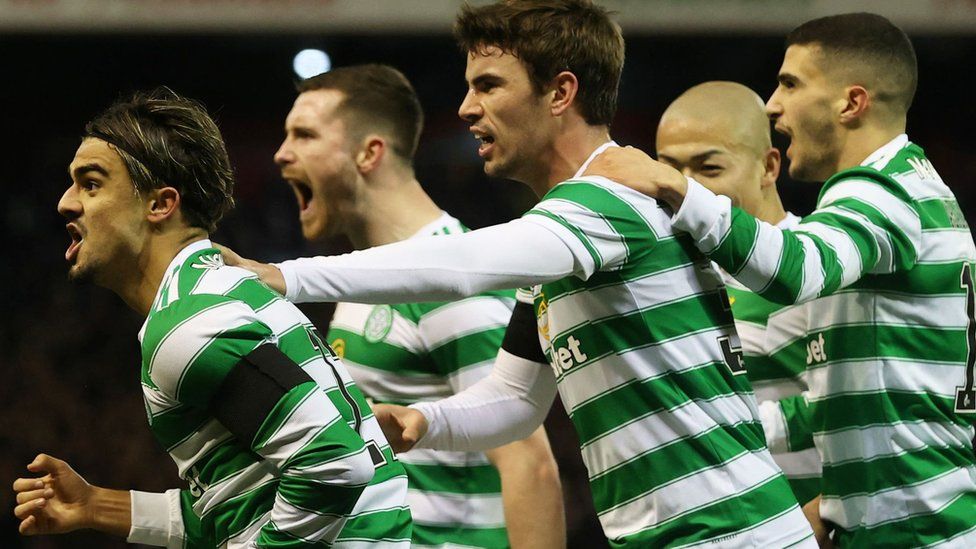 Man given unpaid work over racist Celtic comments - BBC News