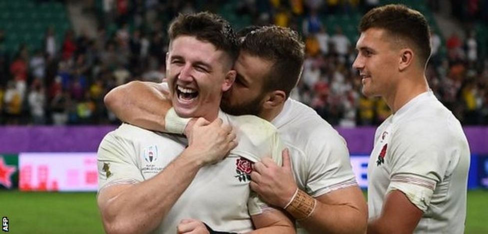 England beat Australia 40-16 to make Rugby World Cup semi-finals - BBC ...