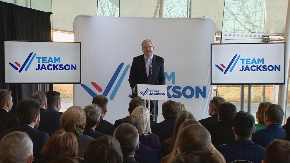 Scottish Tory leadership: 'Union Jack Jackson' Carlaw - BBC News