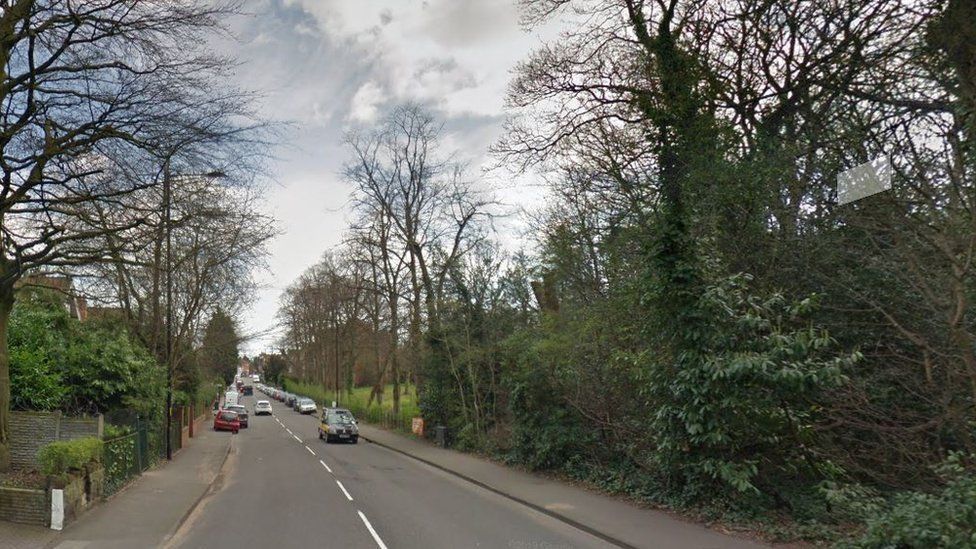 Fresh appeal after woman struck by car in Birmingham dies - BBC News