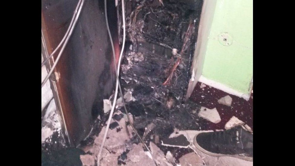 Southampton family's high-rise flat wrecked by fire - BBC News