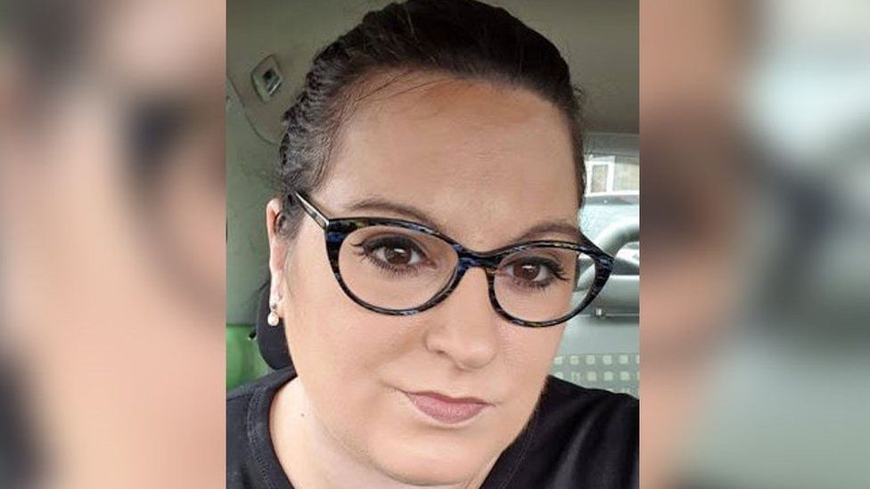 Kelly Michaud's Instagram, Twitter & Facebook on IDCrawl