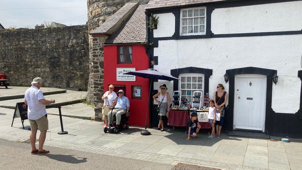 Oriel: Cymru yn y gwres - BBC Cymru Fyw