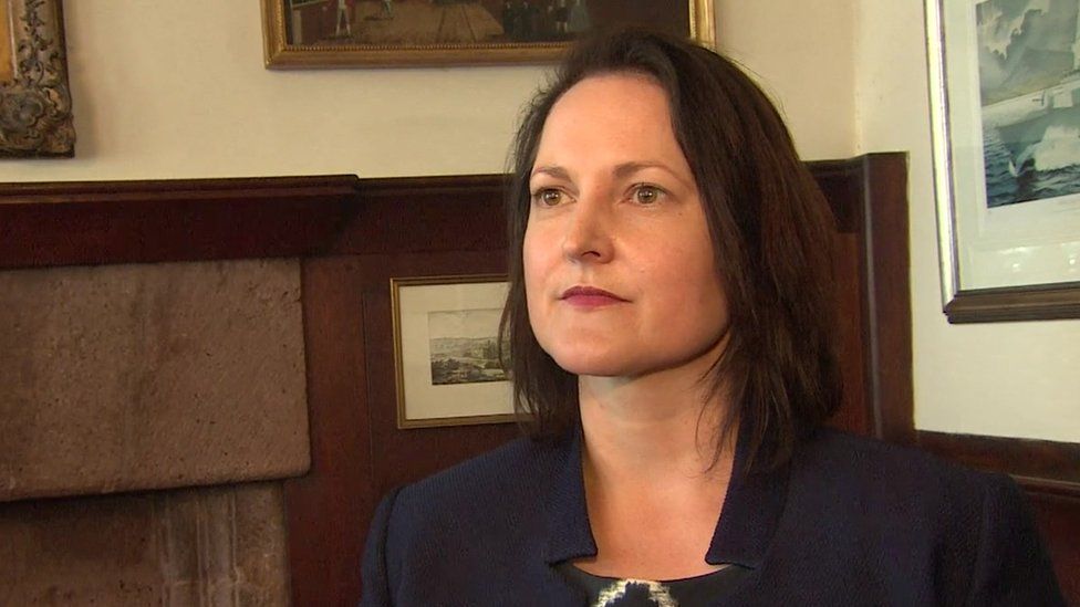 Devon and Cornwall crime commissioner can continue in role - BBC News