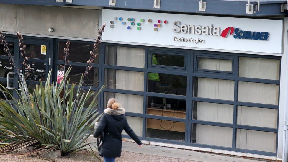 Sensata Technologies to make 160 redundancies at Antrim site - BBC News