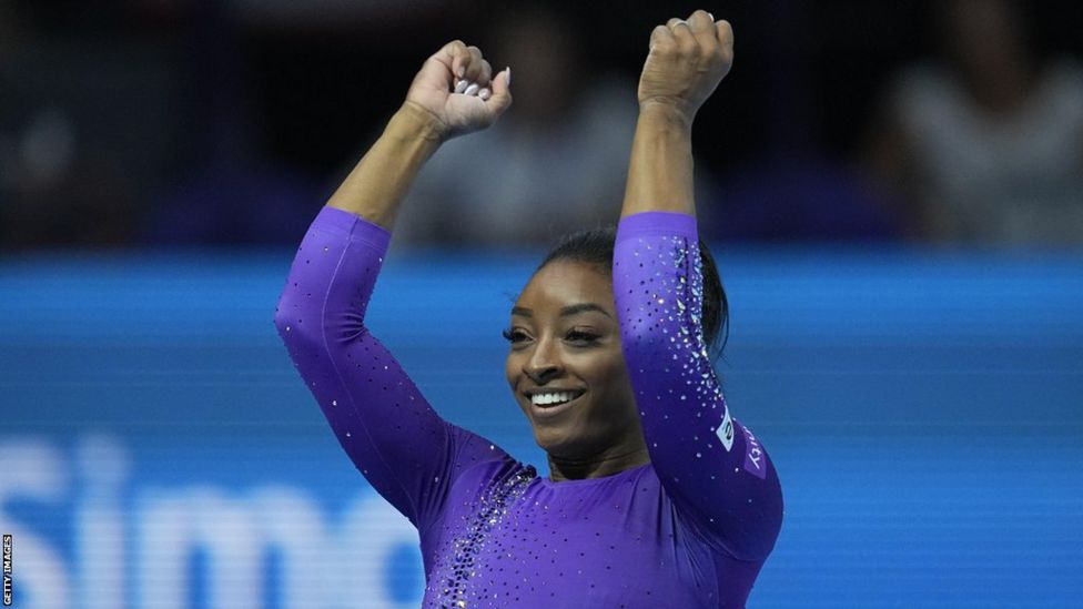 Simone Biles felt like 'failure' after Tokyo Olympics - BBC Sport