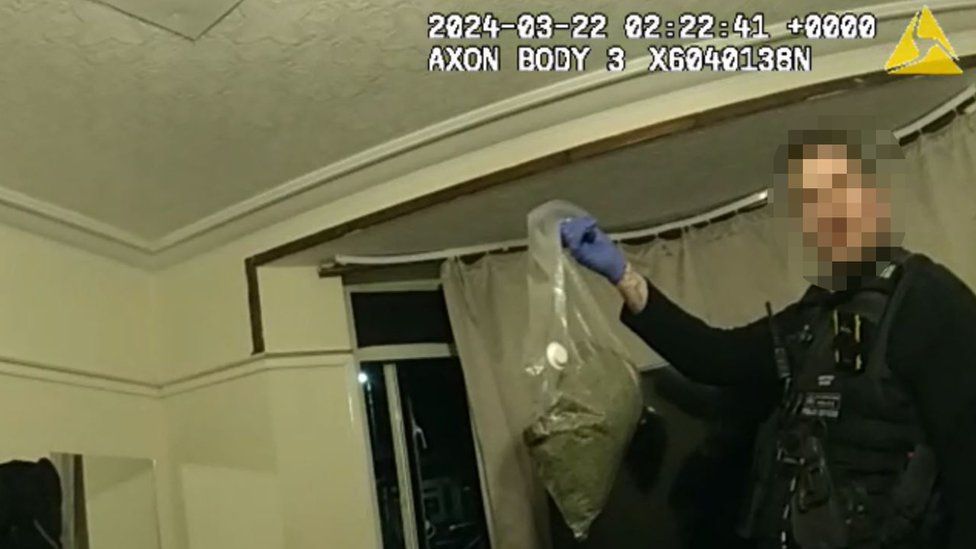 Met Police: Live facial recognition cameras result in 17 arrests in ...