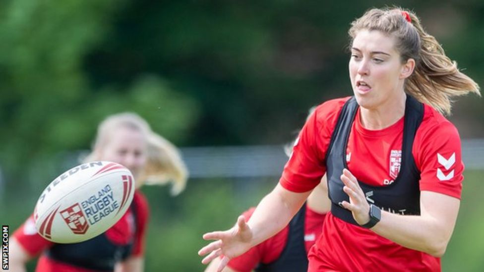Vicky Molyneux: England call-up ready for 'emotional' return after 14 ...