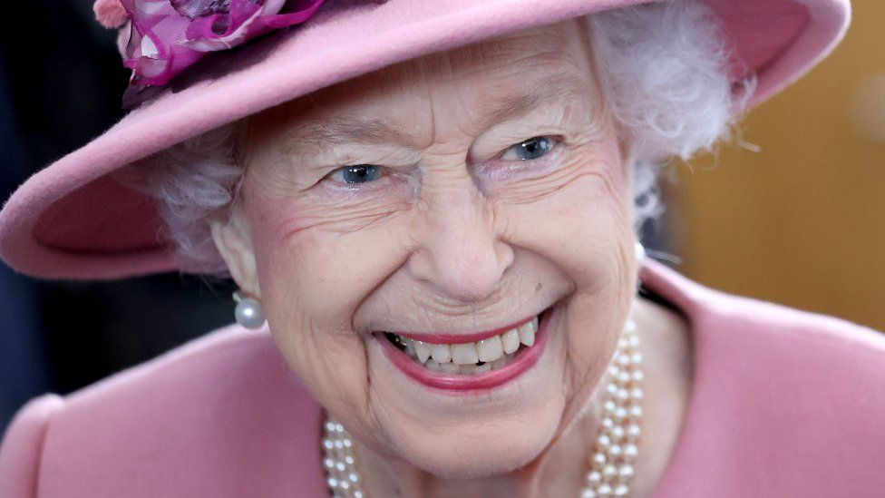 Whole country wishes Queen well - Boris Johnson - BBC News