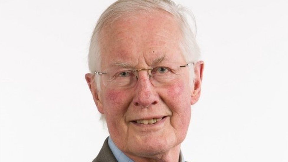 Funeral for veteran Labour MP Michael Meacher - BBC News