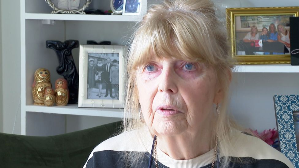 Guernsey MSG criticised for staff conditions - former doctor - BBC News