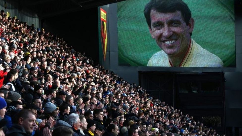 Watford v Luton Town: Graham Taylor statue to be boarded up - BBC News