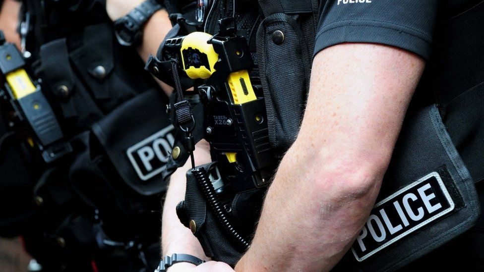 Wiltshire Police criticised over Taser use in cells - BBC News