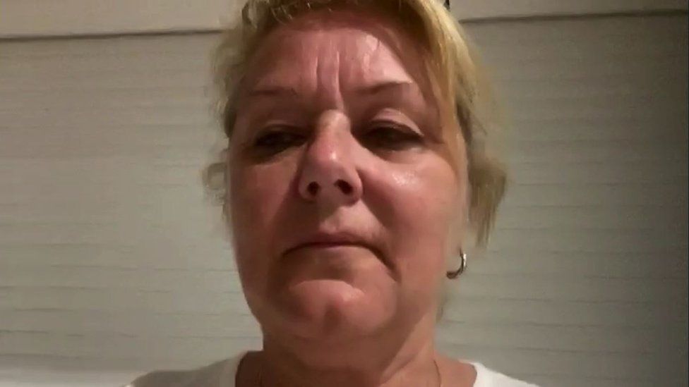 EasyJet cancellation leaves NI woman 'stranded' in Faro - BBC News