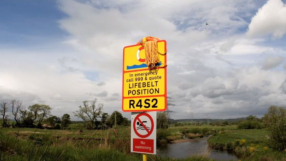 Family's water safety plea after teenager's drowning tragedy - BBC News