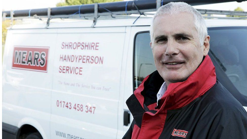 Grenfell Tower profit warning sends Mears shares down - BBC News