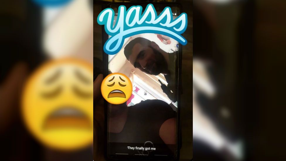 Police selfie: 'Impressed' arrested suspect asks police for a photo ...