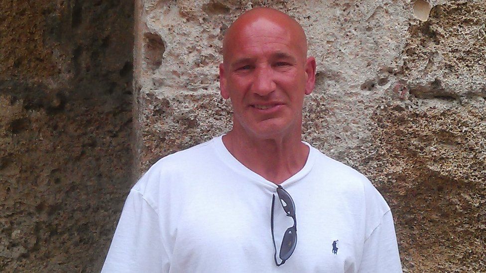 Michael Freshwater death: £10k reward offered over murder appeal - BBC News