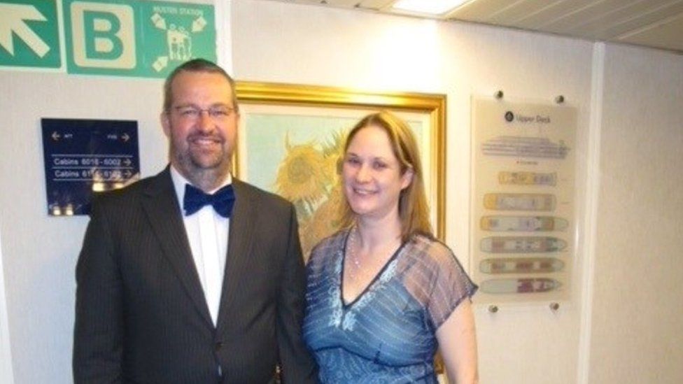 Swindon Harriers coach's widow fundraising for blood cancer charity ...