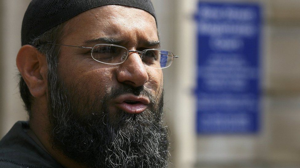 Jailed radical preacher Anjem Choudary in appeal bid - BBC News