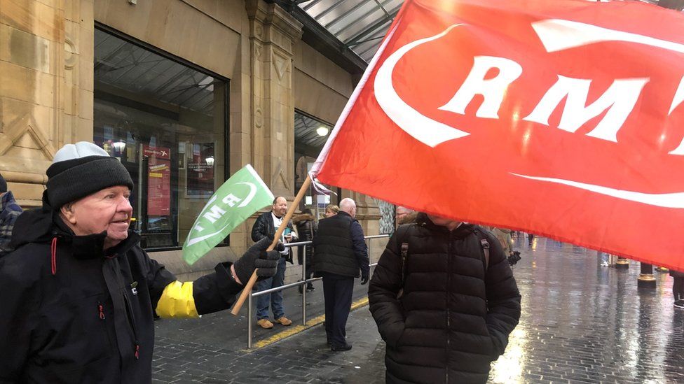 Further rail disruption in Scotland as RMT strike resumes - BBC News