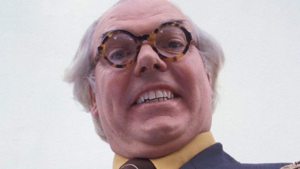 Roy 'Chubby' Brown asked not to return to Consett Empire - BBC News