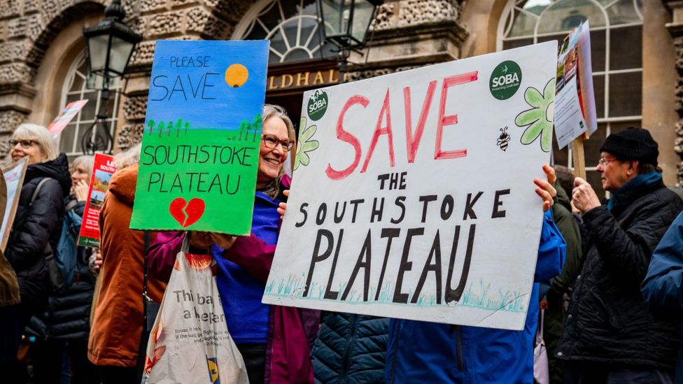 Planning refused for homes in area of natural beauty - BBC News