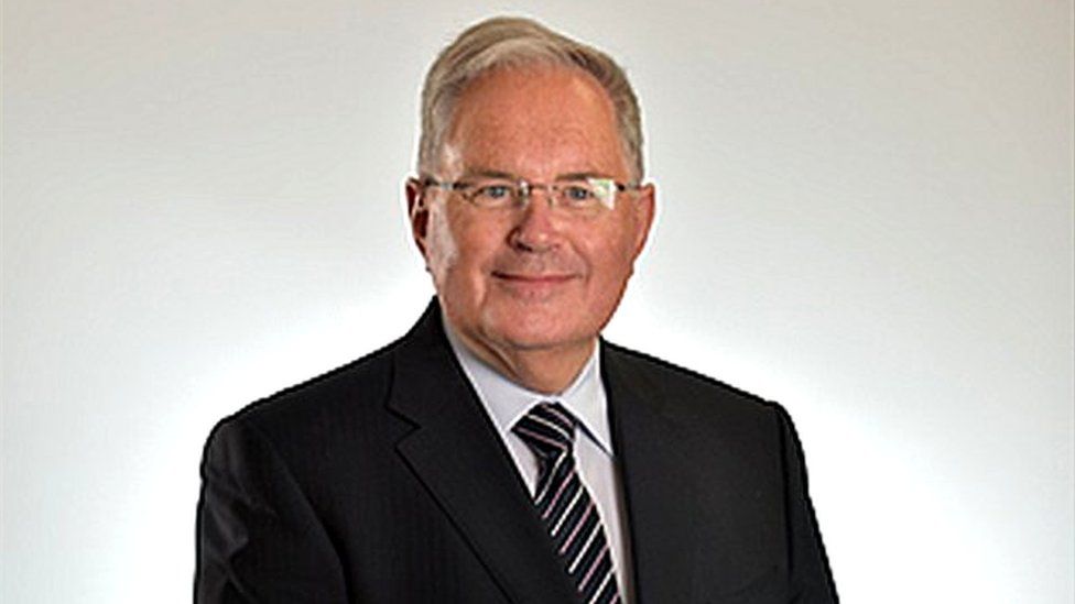 Glasgow transport boss suspended amid cloned car claims - BBC News