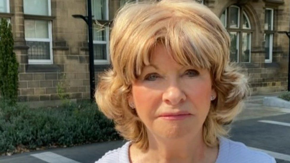 Ukraine: Wakefield to sever ties with Russian twin city - BBC News