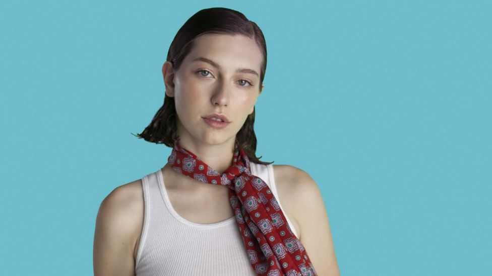 In pop, stars are exploring new sexualities - BBC News