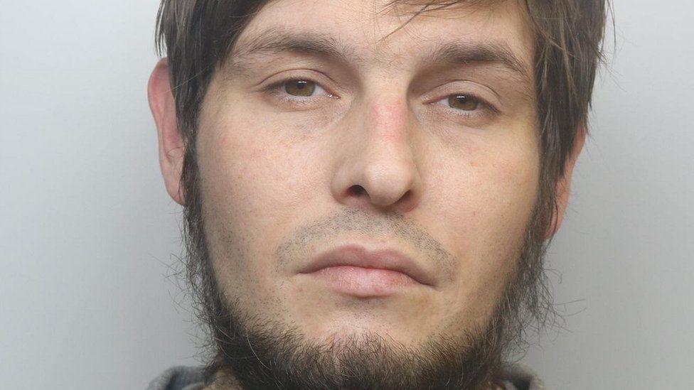 Huddersfield: Man jailed for life over house fire deaths - BBC News