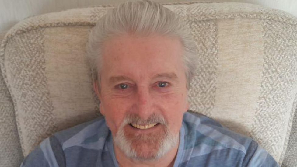 Patient with incurable cancer praises James Cook Hospital team - BBC News