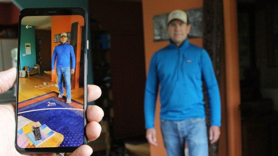 Sodar: Google's new AR social distancing tool - BBC Newsround