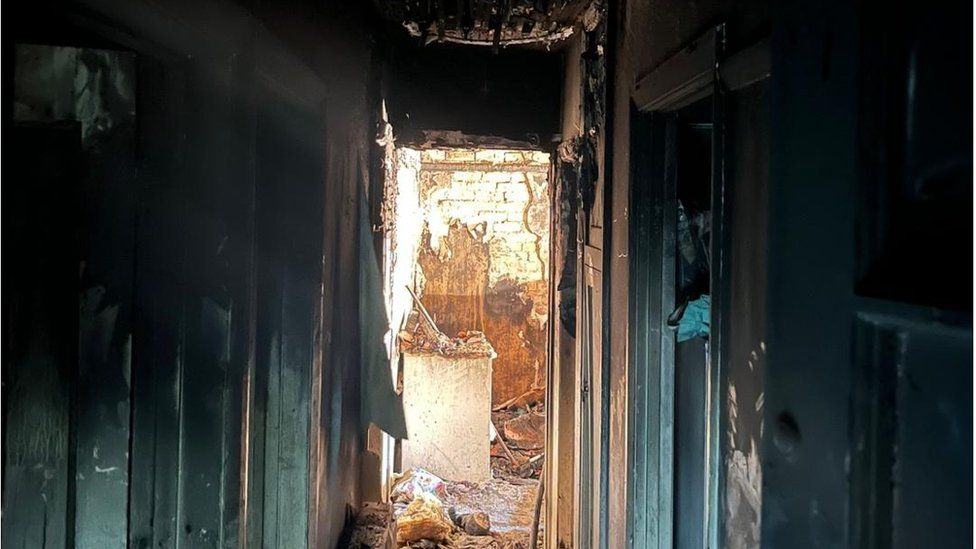 Clacton-on-Sea family homeless after fire starts in tumble dryer - BBC News