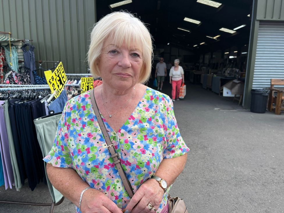 Stone residents question logic over constituency changes - BBC News