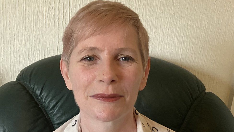 I devoted my life to caring but lost out on pension - BBC News