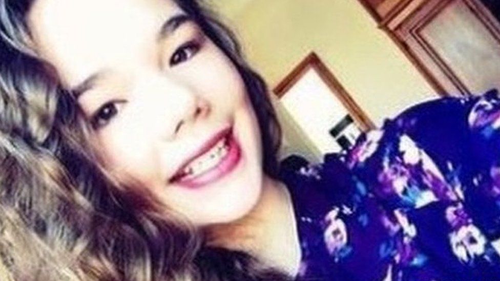 Speedboat death: Emily Gardner's extra-large buoyancy aid got snagged ...