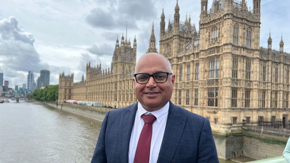 New Derbyshire MPs at Westminster 'can't wait to get started' - BBC News