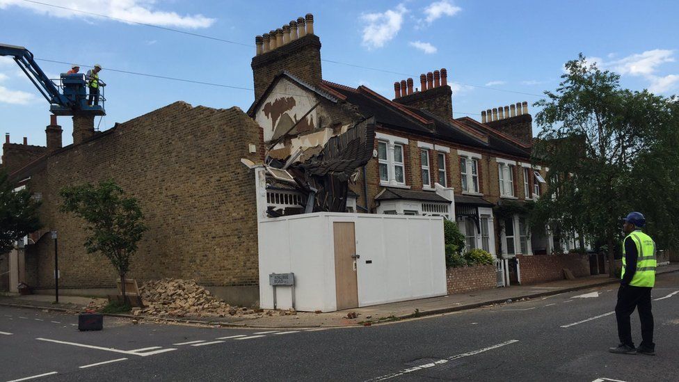 Penarth house collapses during basement extension - BBC News
