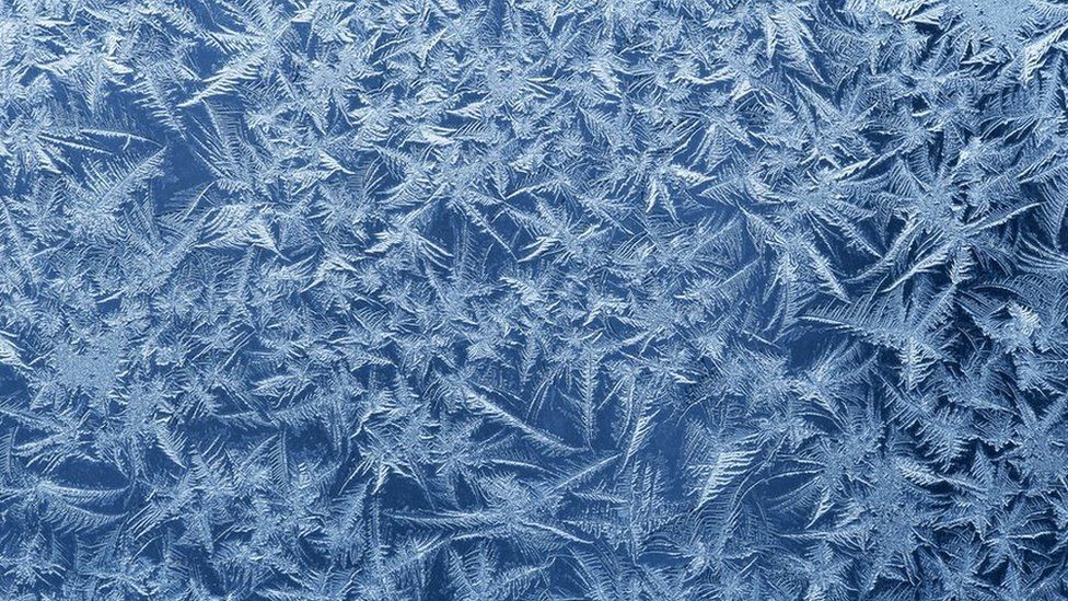 Scientists discover new type of ice by accident - BBC Newsround