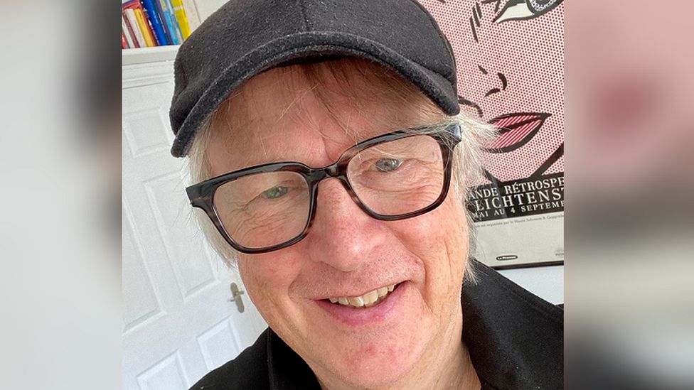 Bournemouth: Film plan for food bank founded by ex-drug addict - BBC News