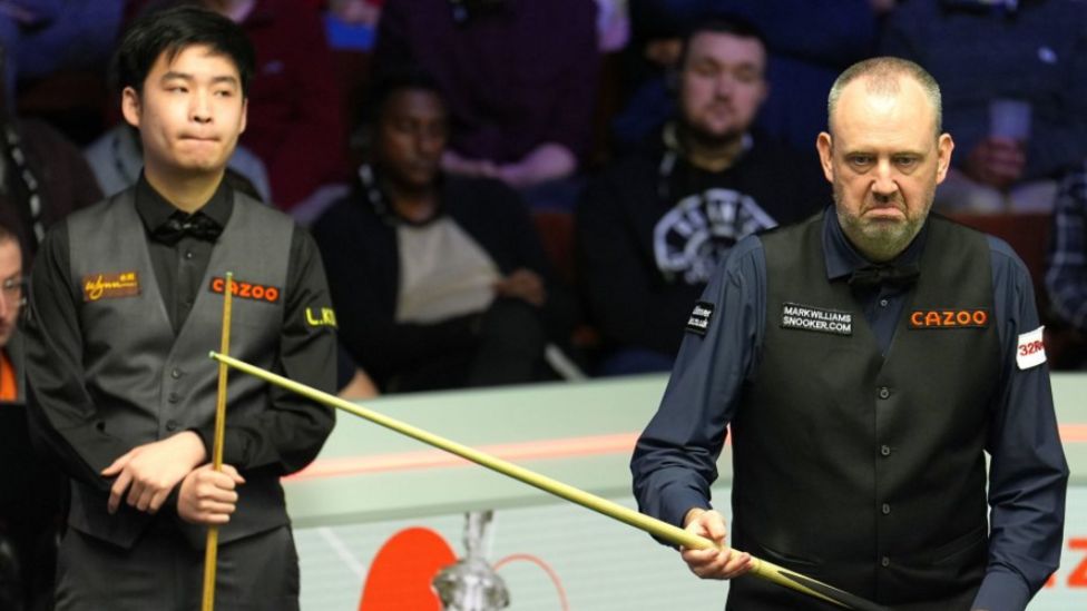 World Snooker Championship 2024: Williams beaten in first round - BBC Sport