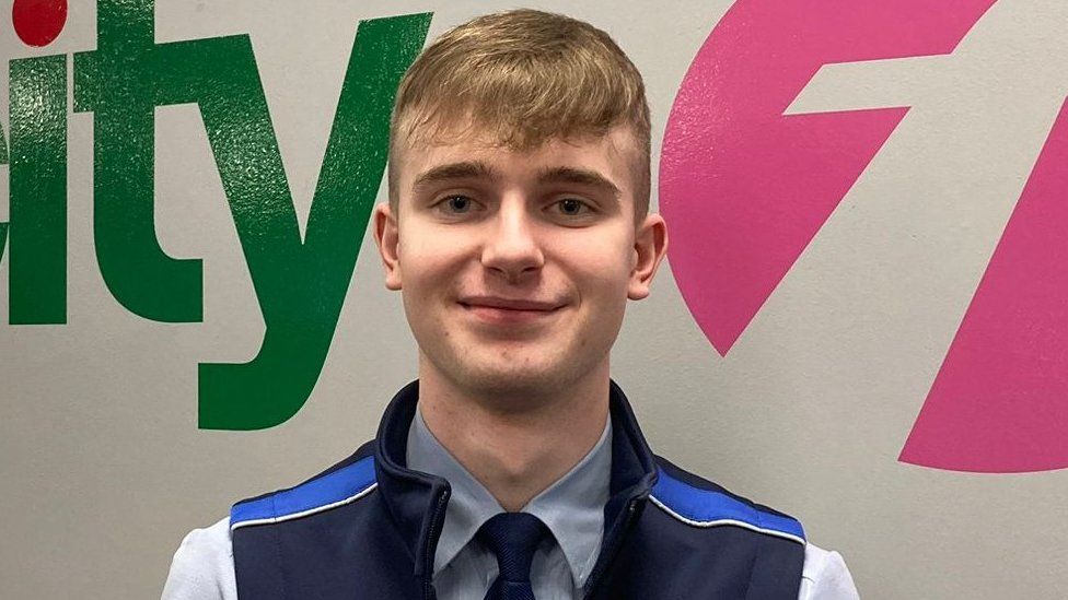 New bus driver recruits to boost services - First West Yorkshire - BBC News