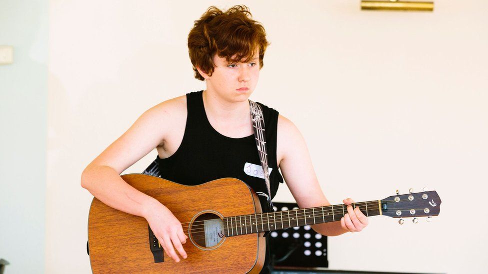 Teenagers premiere Busted stage musical What I Go To School For - BBC News