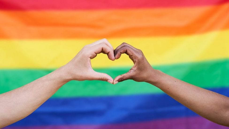 Cowbridge: Steps star angry over Pride rainbow bench damage - BBC News
