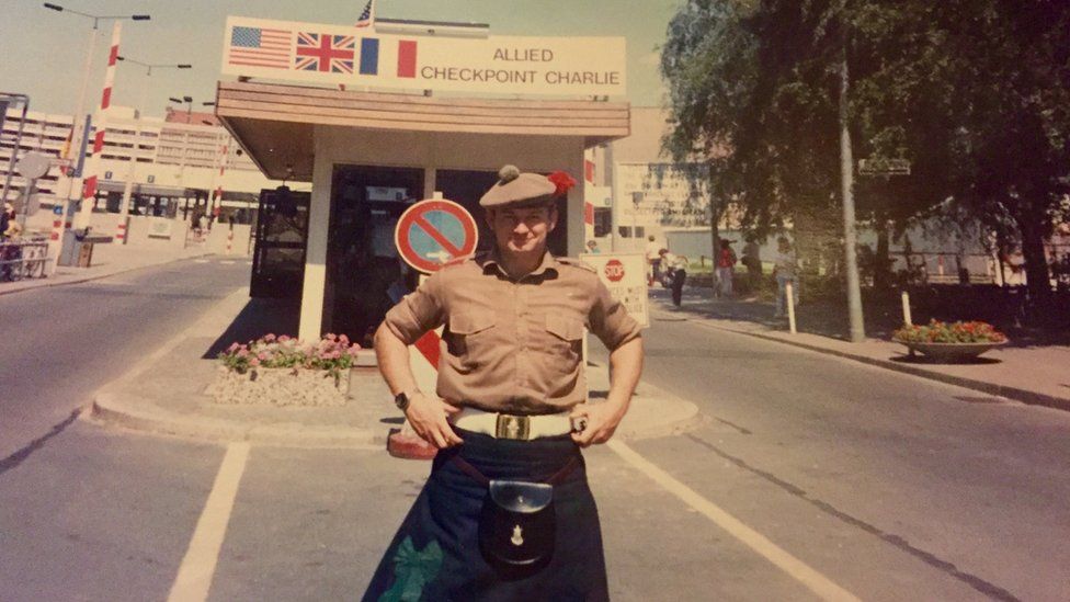 Former Black Watch captain swaps military for ministry - BBC News