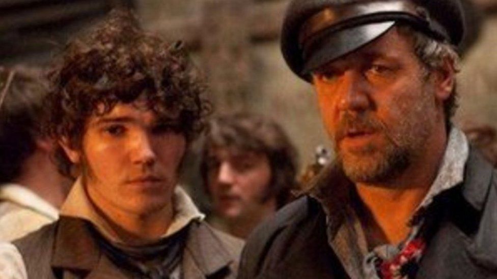 Fra Fee: Dungannon to Disney – homecoming concert for actor - BBC News