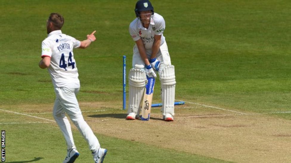 County Championship: Essex complete three-day win over Durham - BBC Sport