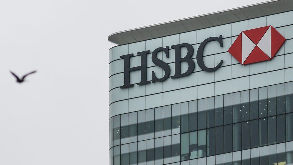 HSBC reveals big gender pay gap - BBC News
